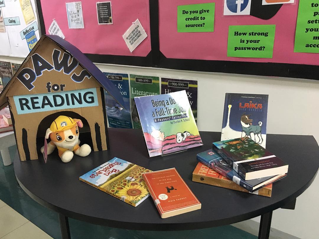 School Librarian in Action: Book Display: Paws for Reading