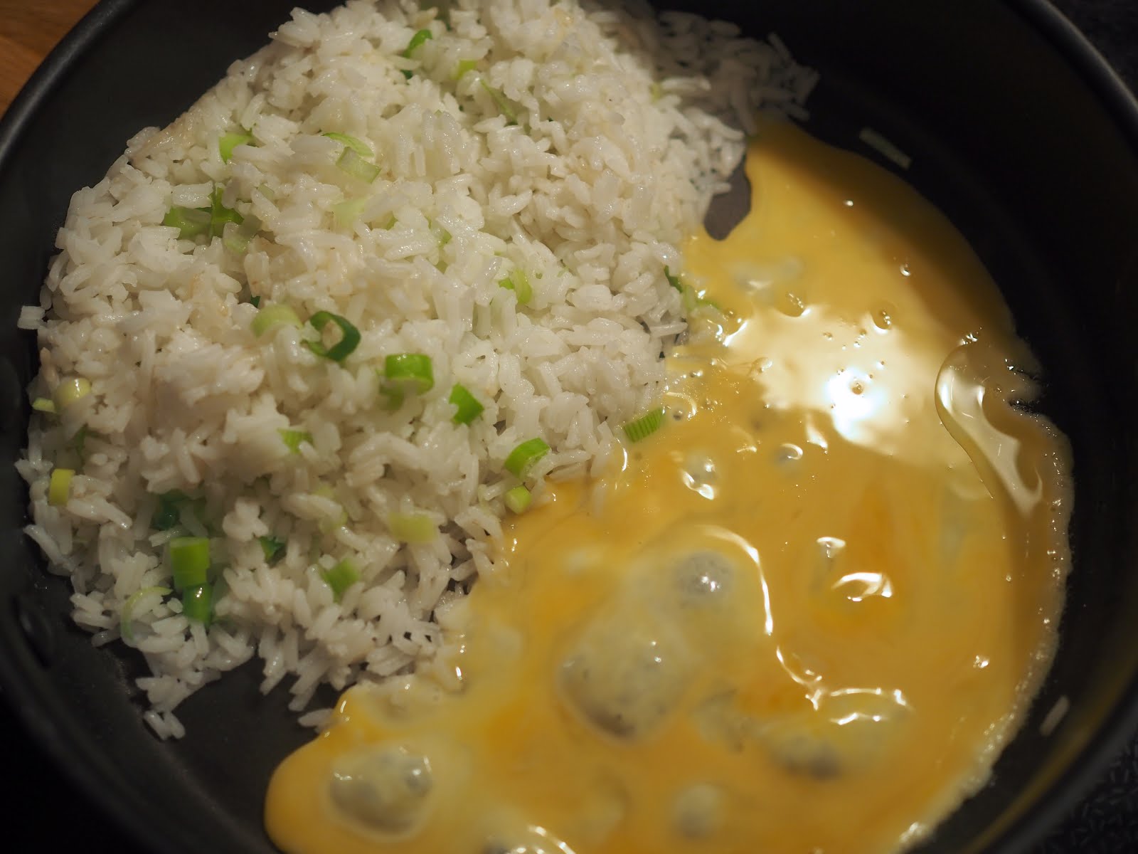 Pikaruokaa riisistä eli fried rice / Valmiiseen pöytään