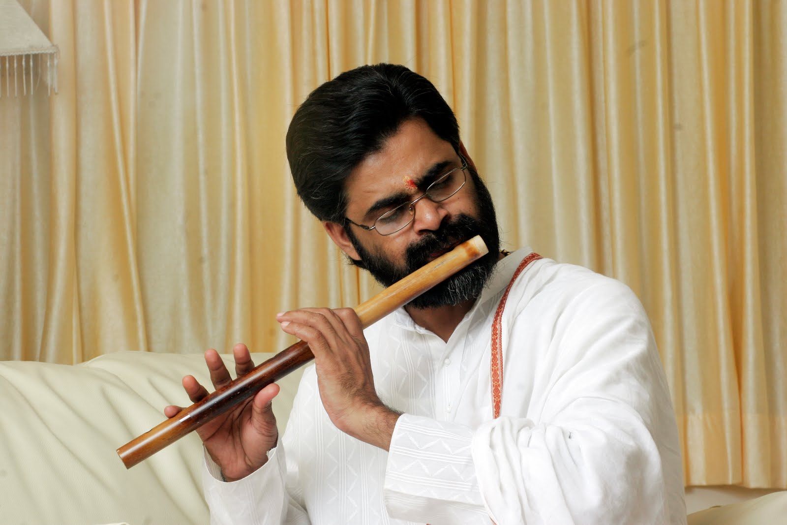 Chandigarh News: Dr Manikantan Menon to regale at Art of Living’s ...