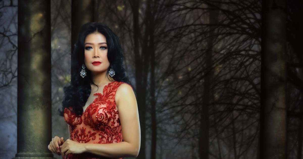 Rere Reina: PROFILE RERE REINA