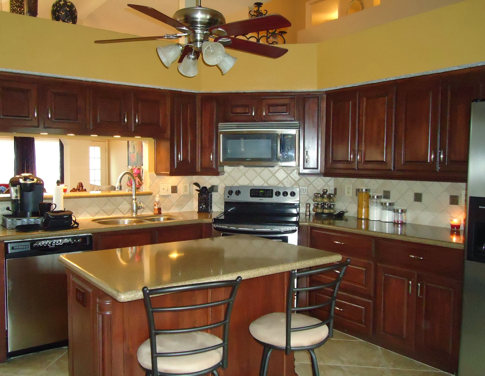 Home Tour - The Kitchen & Dining Area - Our Fabulous Life in the Suburbs