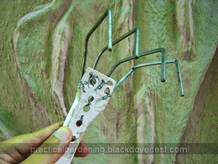 Practical Gardening: DIY Fruit Harvester Picker - Four Prongs