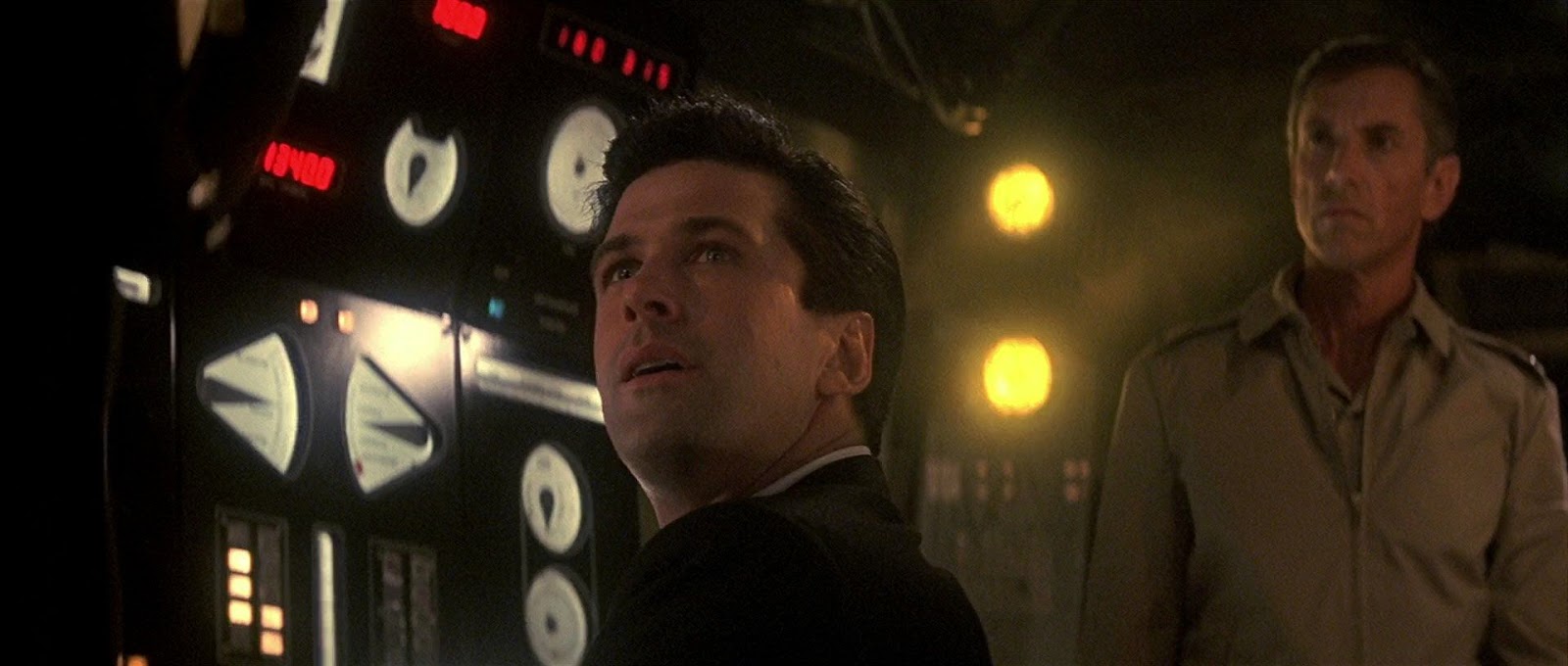 Blogging By Cinema-light: The Hunt for Red October