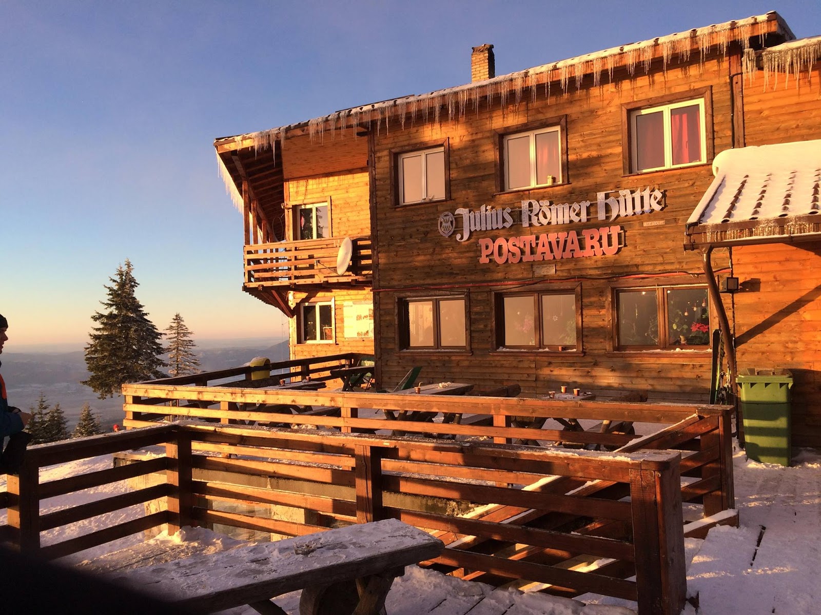 Andreea Arsene: Pe schiuri de tura la cabana Postavaru