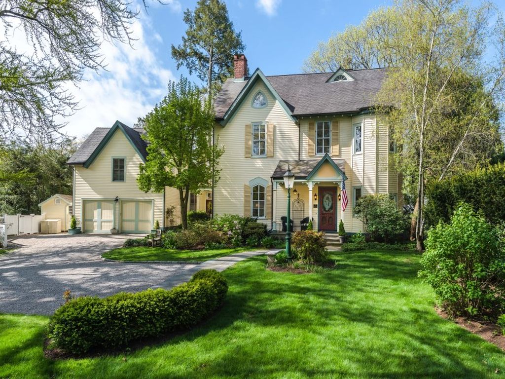 Sweet House Dreams: 1873 Victorian in Riverside, Connecticut