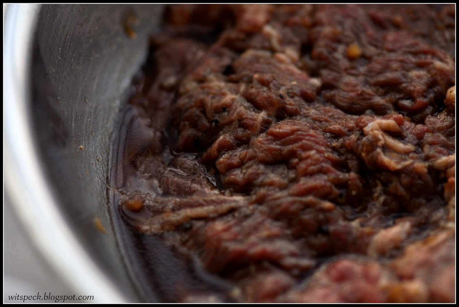 Specks of Wit and Pastiche: Famous Filipino Beef Tapa