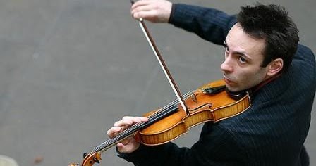 POSISI DASAR DALAM BERMAIN BIOLA - Zona Artikel Baru