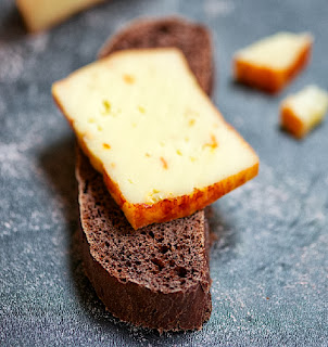 Crown Recipes: Chocolate Bread With Chili Cheese