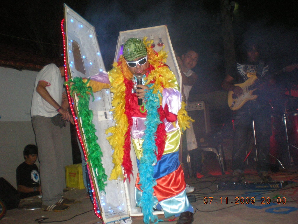 Anormal do Brega: O ANORMAL, O SHOW E O SEU CAIXÃO PSICODÉLICO