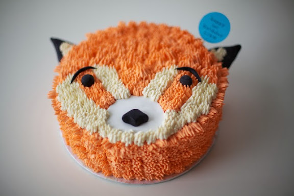 Coco Cake Land - Cakes Cupcakes Vancouver BC: Red Panda Cake!