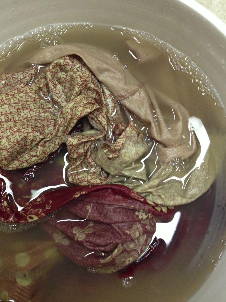Piece and Press: Fiber reactive dye for a tea-stain effect