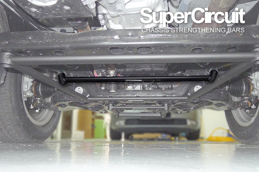 SUPERCIRCUIT CHASSIS STRENGTHENING BARS: Toyota Fortuner 2.4/ 2.7 ...