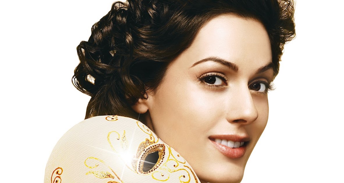 Summer Skincare and Makeup Tips by Lakme Studio Experts | GingerSnaps