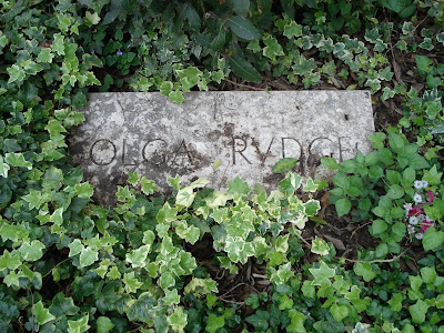 GRUPO LI PO: 'Cuando hasta los amigos se odian entre sí, ¿cómo puede ...