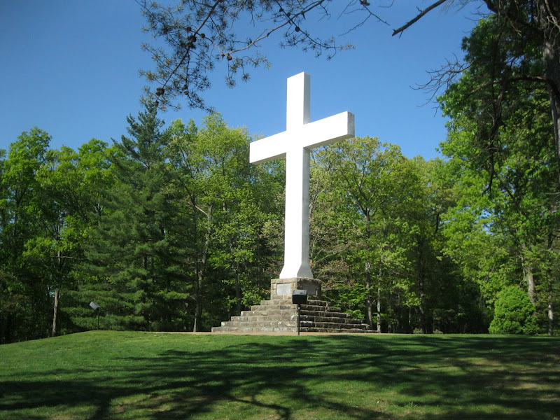 Wind Songs: The Sewanee Cross
