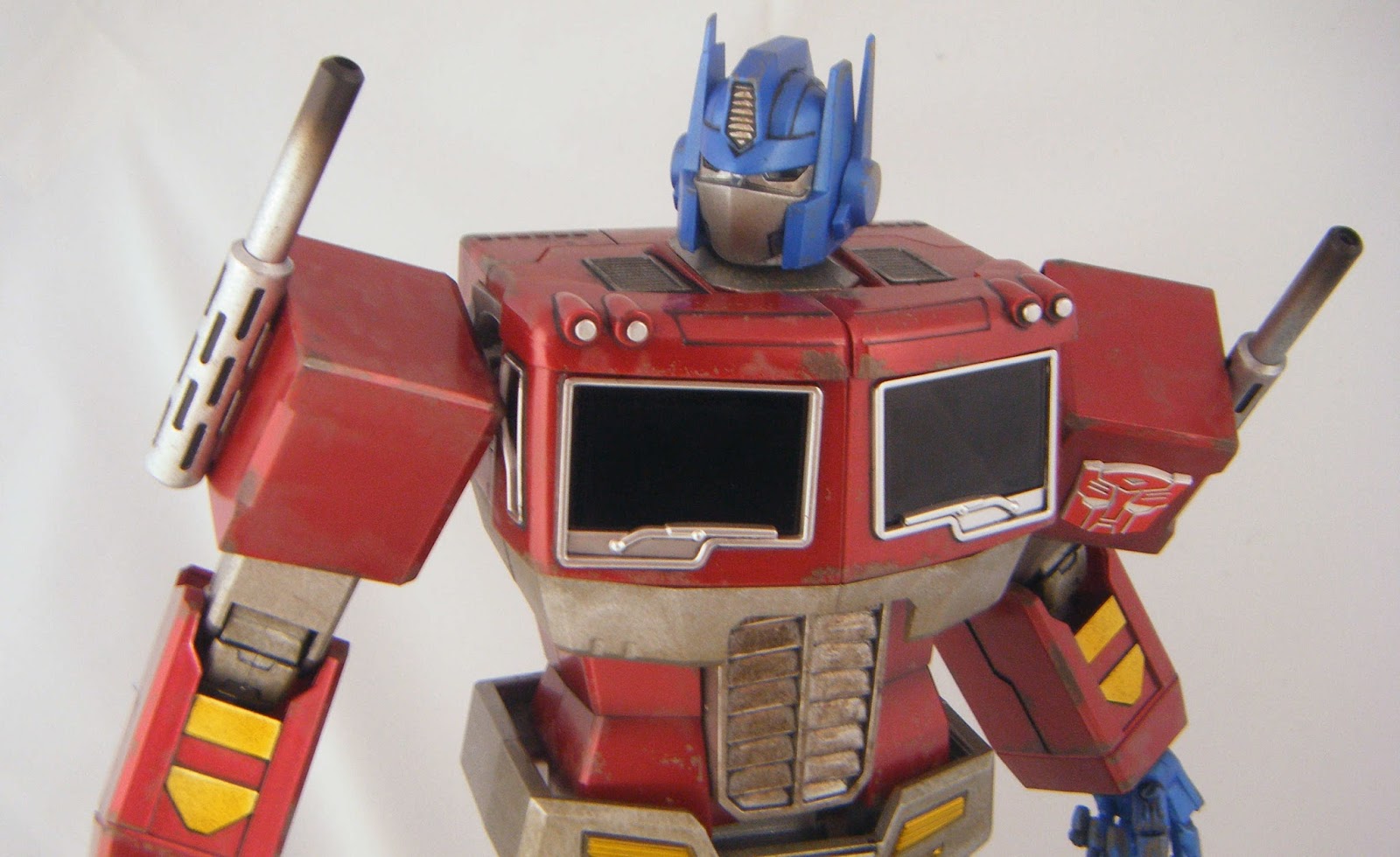 Masterforce UK: Hot Toys Optimus Prime Starscream Edition review