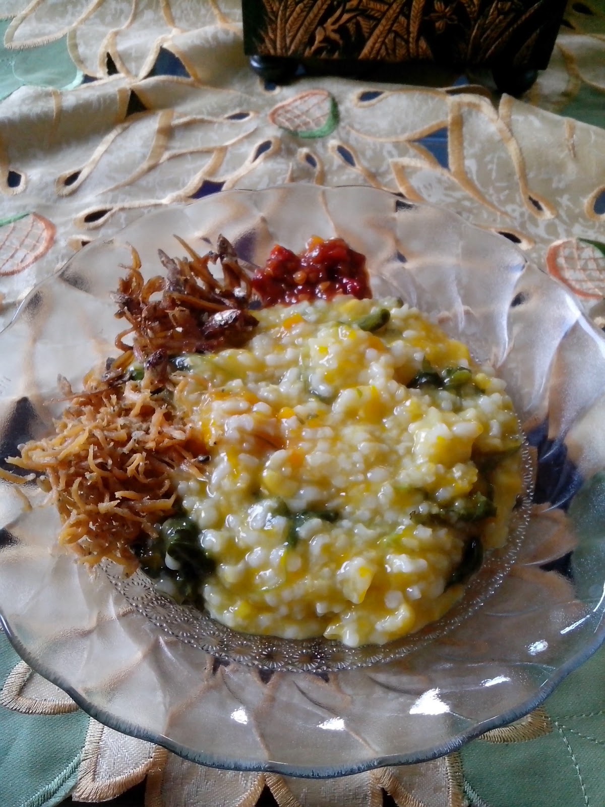 fatmawidiastuti: manadonese porridge (bubur manado)