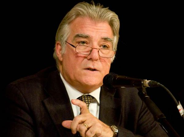 REGALPETRA LIBERA ((( blog Racalmuto))): Matteo Collura non rispetta la ...