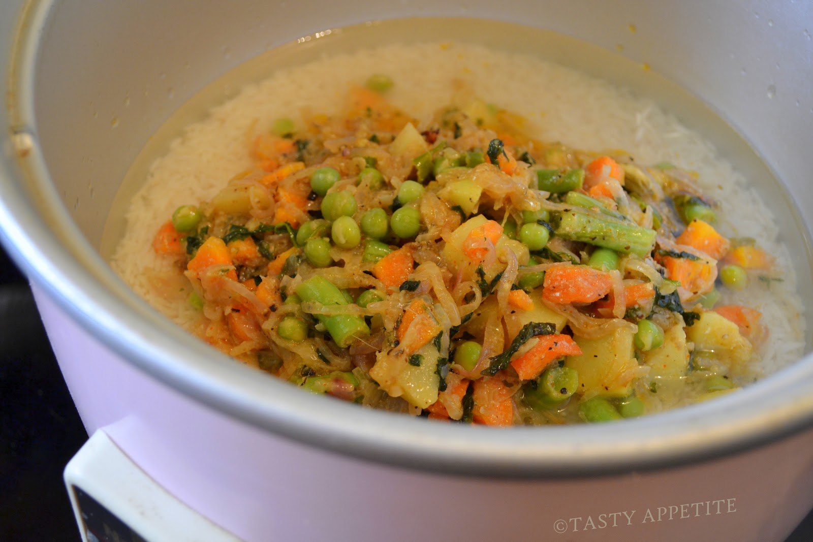 Vegetable Pulav / Veg Pulao / Step by Step: