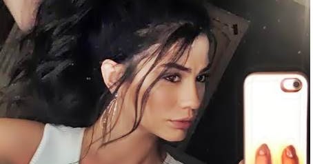 Biografia actrtitei DEMET OZDEMIR aka LALE din comedia CAMERA 309 ...