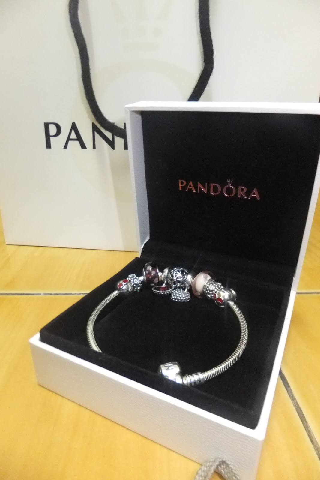 Gelang Tangan Pandora