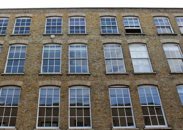 Arrows Sent Forth: Photographing the Streets of London