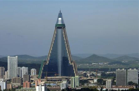 Ryugyong Hotel - Pyongyang, North Korea - World full of Art