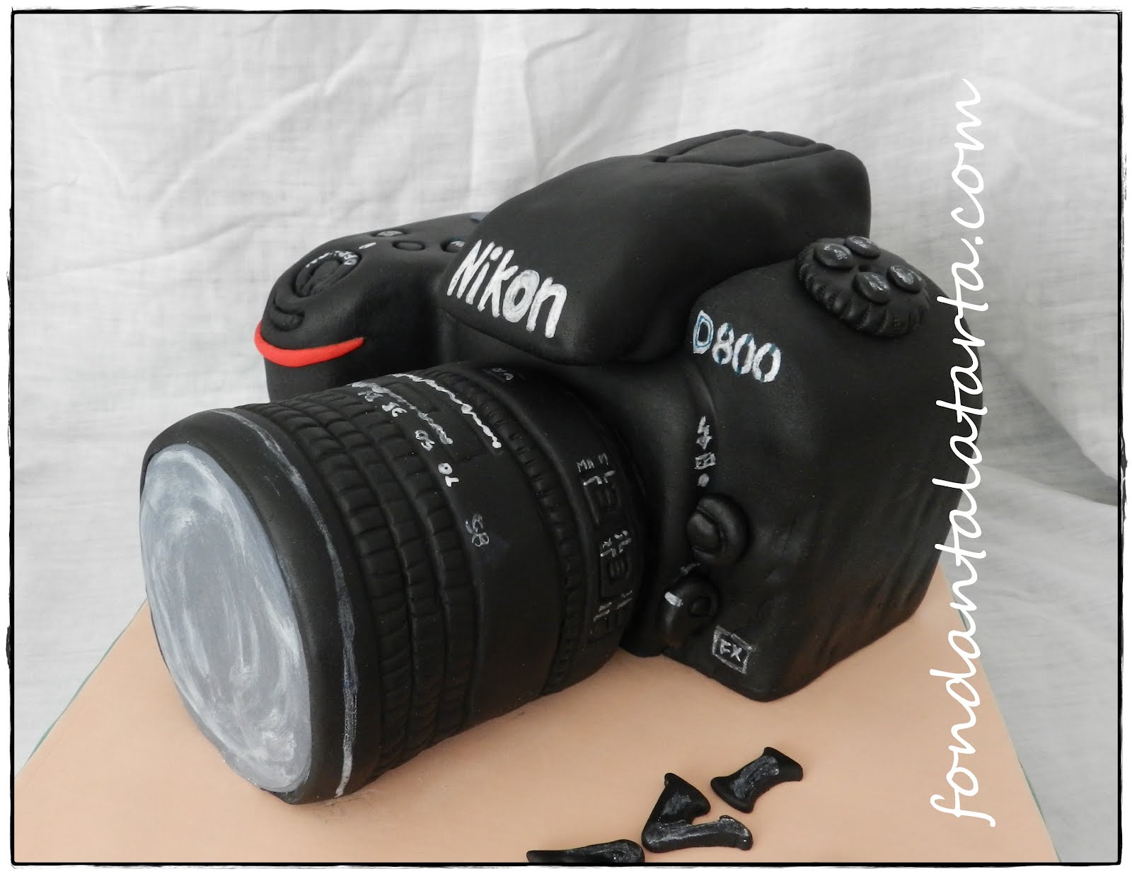 Fondant a la tarta: Tarta cámara de fotos Nikon D800