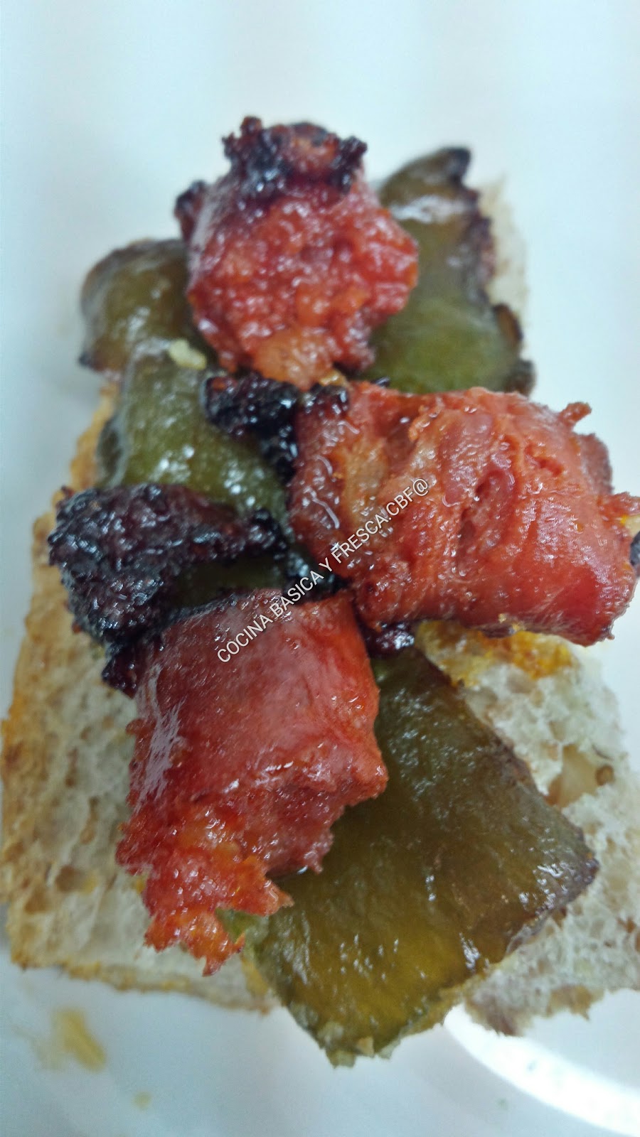 Cocina Basica y Fresca: PINCHO DE CHISTORRA CON PIMIENTO CBF@