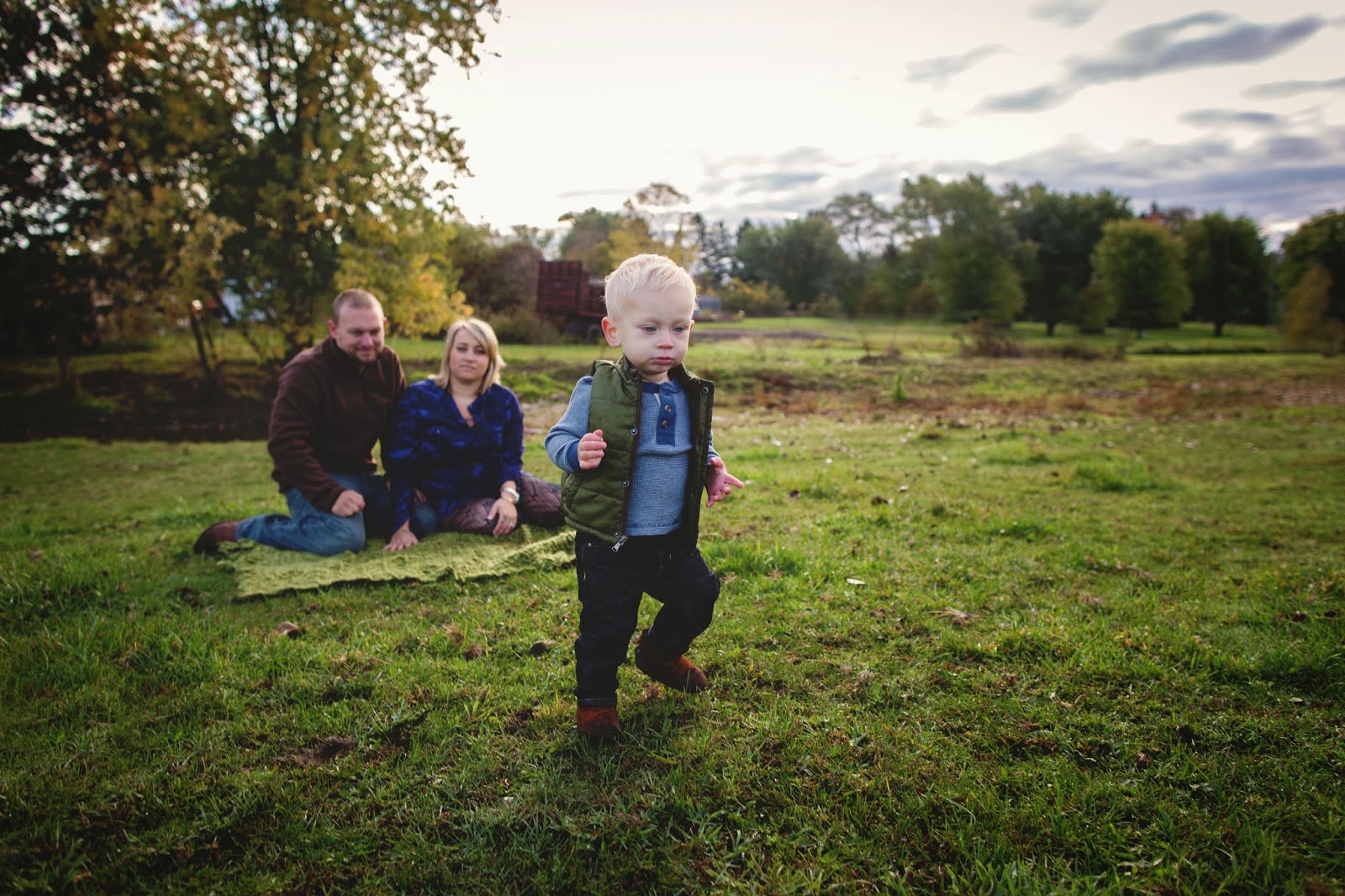 Ashley Thunder Events: Modern Rustic Farm Family Photos {Balee Images}