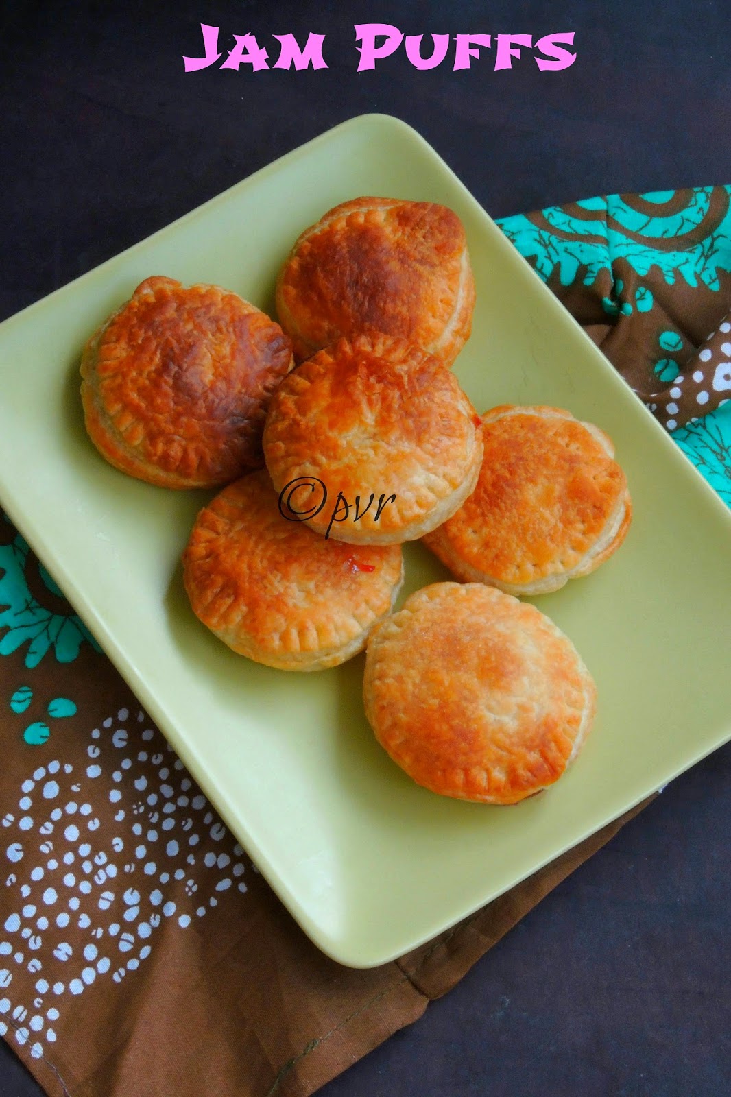 Priya's Versatile Recipes: Jam Puffs