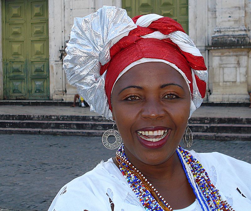 Olá! Como estás?: O que é que a baiana tem? (Daniela Mercury)