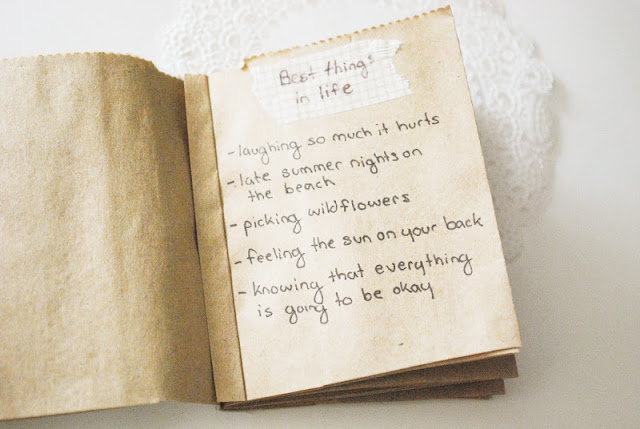 stellaire: paper bag books DIY