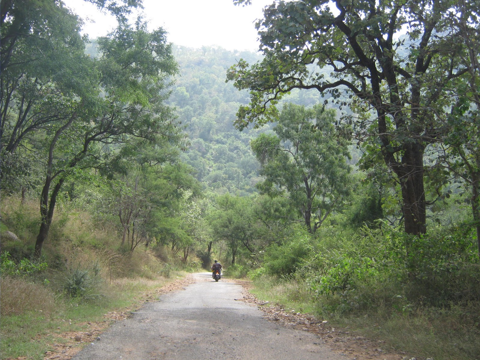 Muthathi Paadhare Hanuman Temple - Bangalore weekend Destinations