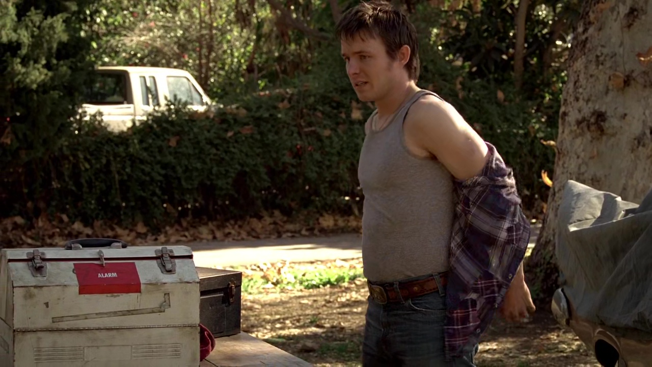ausCAPS: Marshall Allman and Sam Trammell shirtless in True Blood 3-02 ...