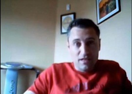 Insolito: Un hombre lleva 14 meses con hipo y aún no tiene cura