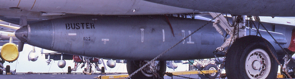 Tailhook Topics: Things Under Wings: Inflight Refueling Buddy Store