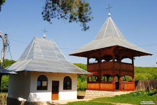 Manastirea Bujoreni (Magarul)