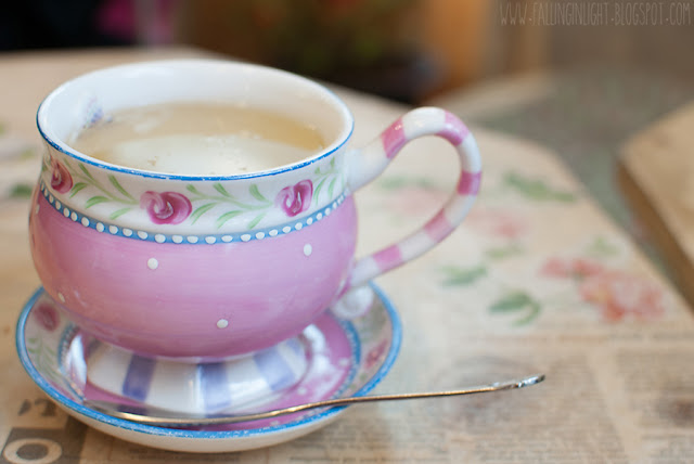 Falling In Light: {Throwback Thursday} - Princess Diary Cafe, Round Two