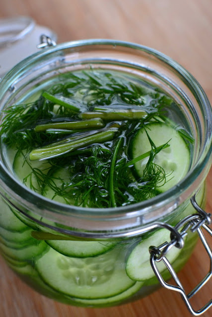 Värske kartul ja tunnised kurgid