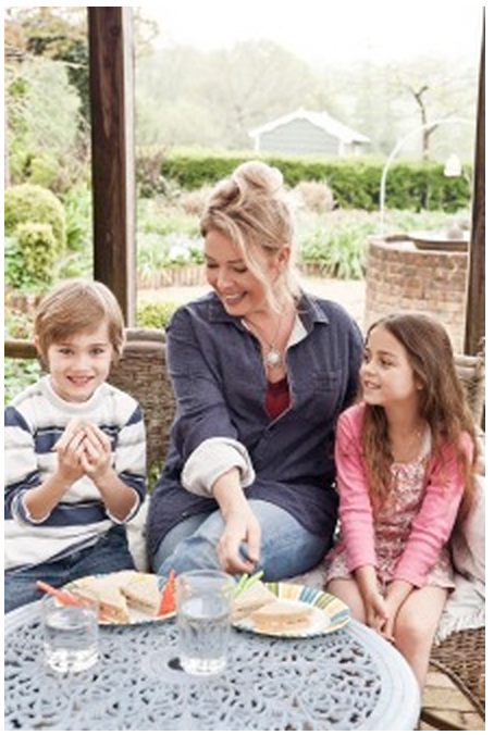 The World Of Horsebones: Kim Wilde