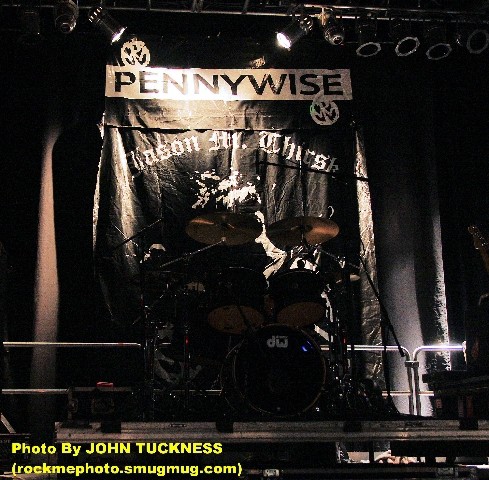 Talk Stephen King: The PENNYWISE band