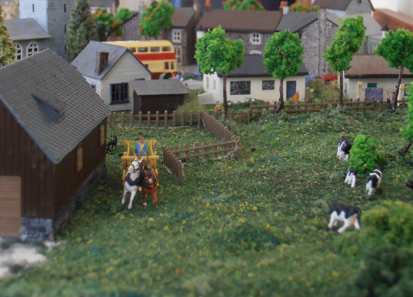 dolls houses and minis: Making a Miniature Farm