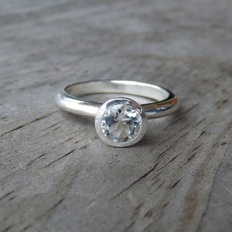 Olivilla-Olivilla: Anillos de compromiso