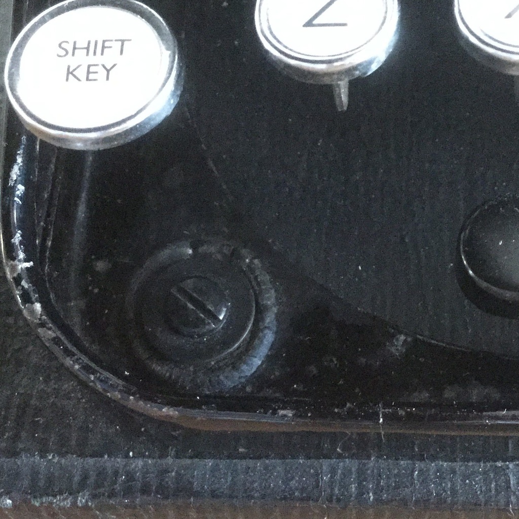 Backspace does not erase: Remington Portable with new feet