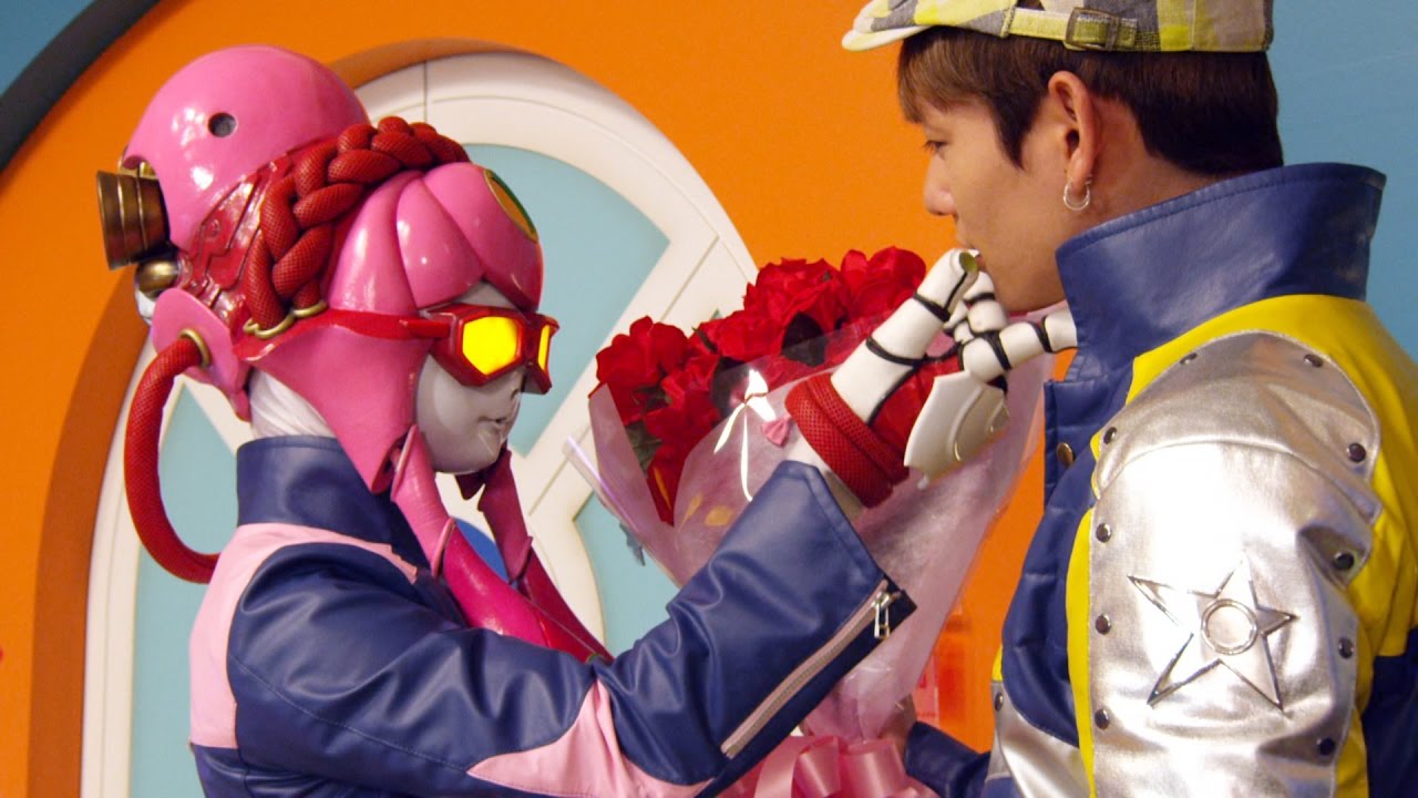 Uchuu Sentai Kyuranger Transforming Lesson # 4: DX Seiza Blaster and ...