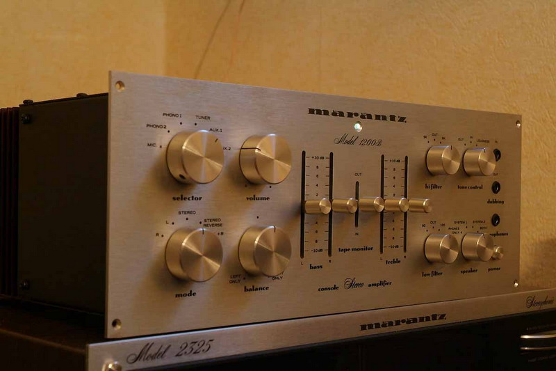 Audiotronik: Ampli MARANTZ 1200B