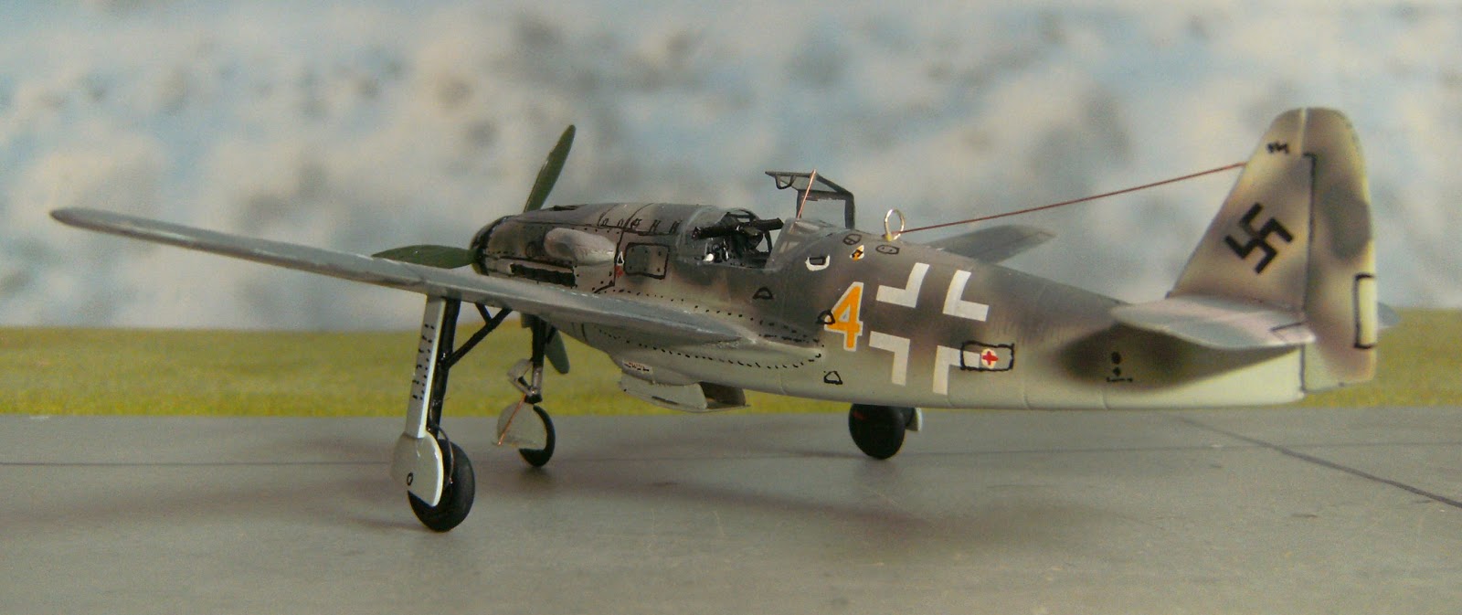 Happyscale-Modellbau: Messerschmitt Me 309 P.13-246 - Huma models ...
