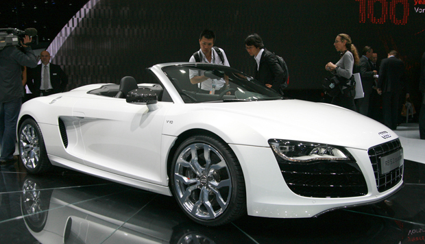 COCHE MOTOR PASSION: Audi R8 vs Audi R8 Spyder