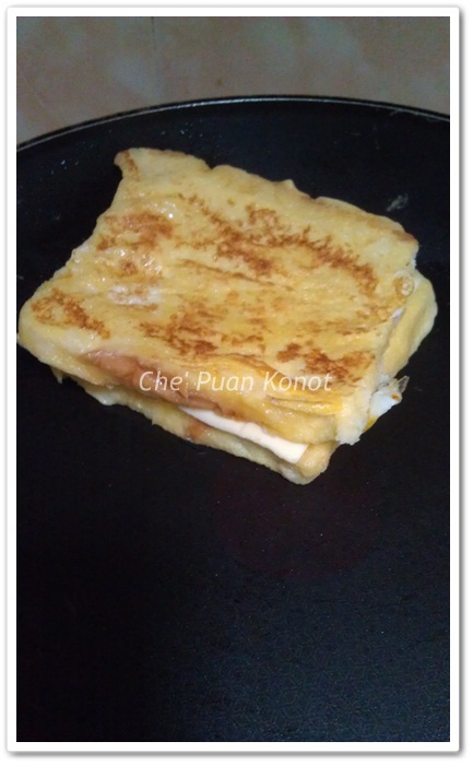 Che' Puan Konot: Resepi roti goreng (telur and cheese)